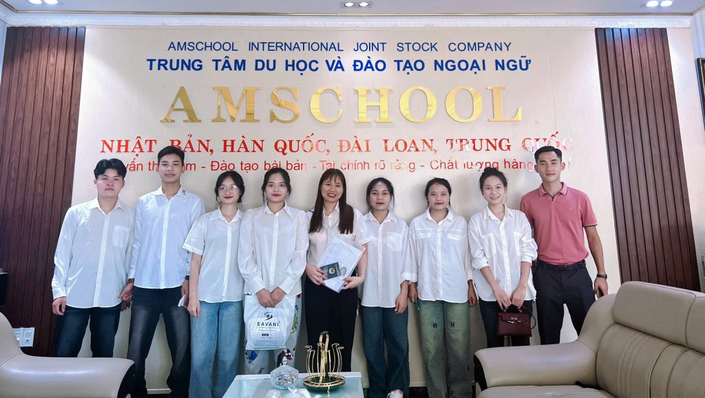NIỀM VUI NHÂN ĐÔI – KHỞI ĐẦU “CƠN BÃO VISA” MÙA THU 2025 🌸 - Du học ...